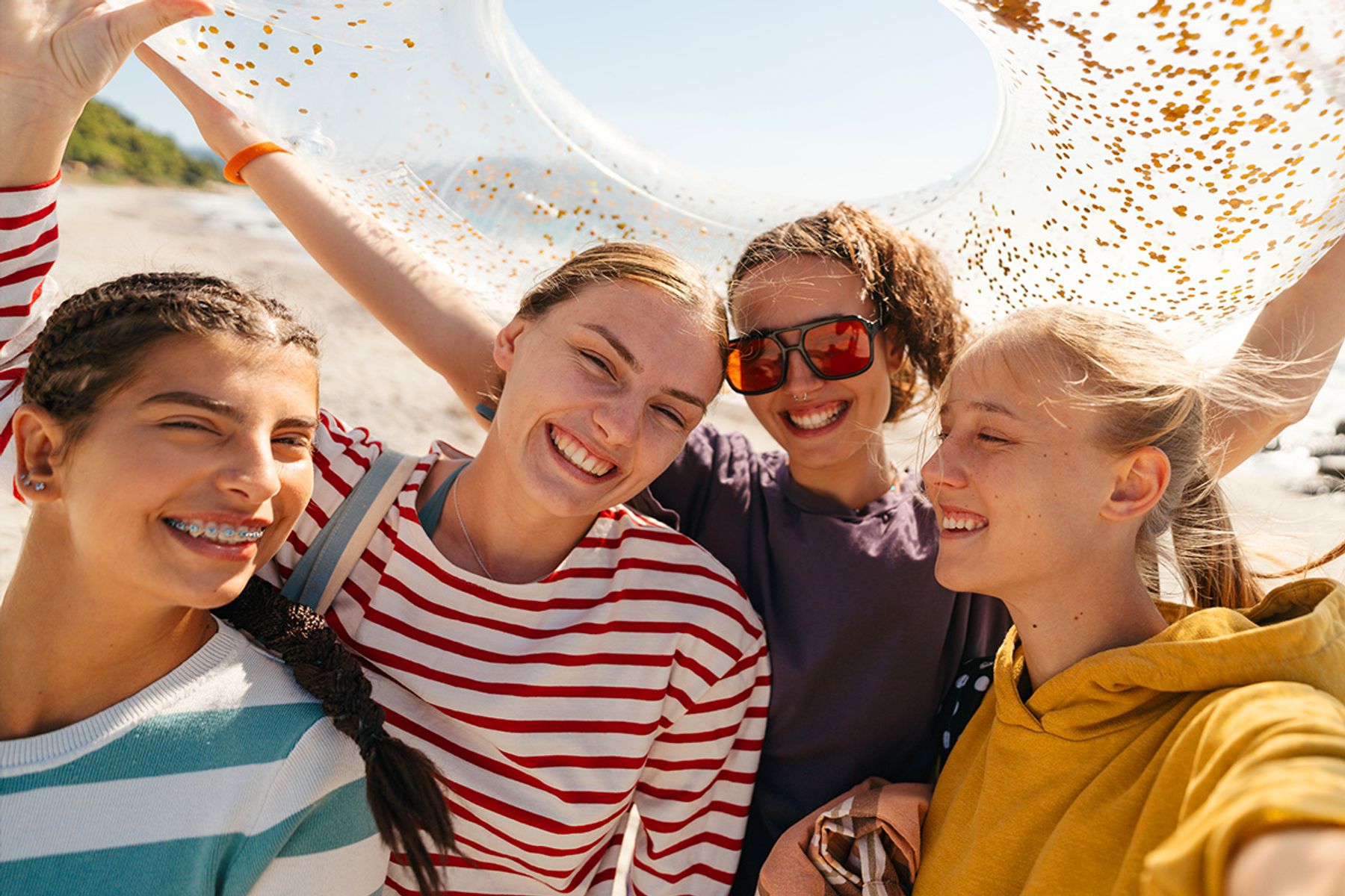 How to make a group holiday photo book | Photobox